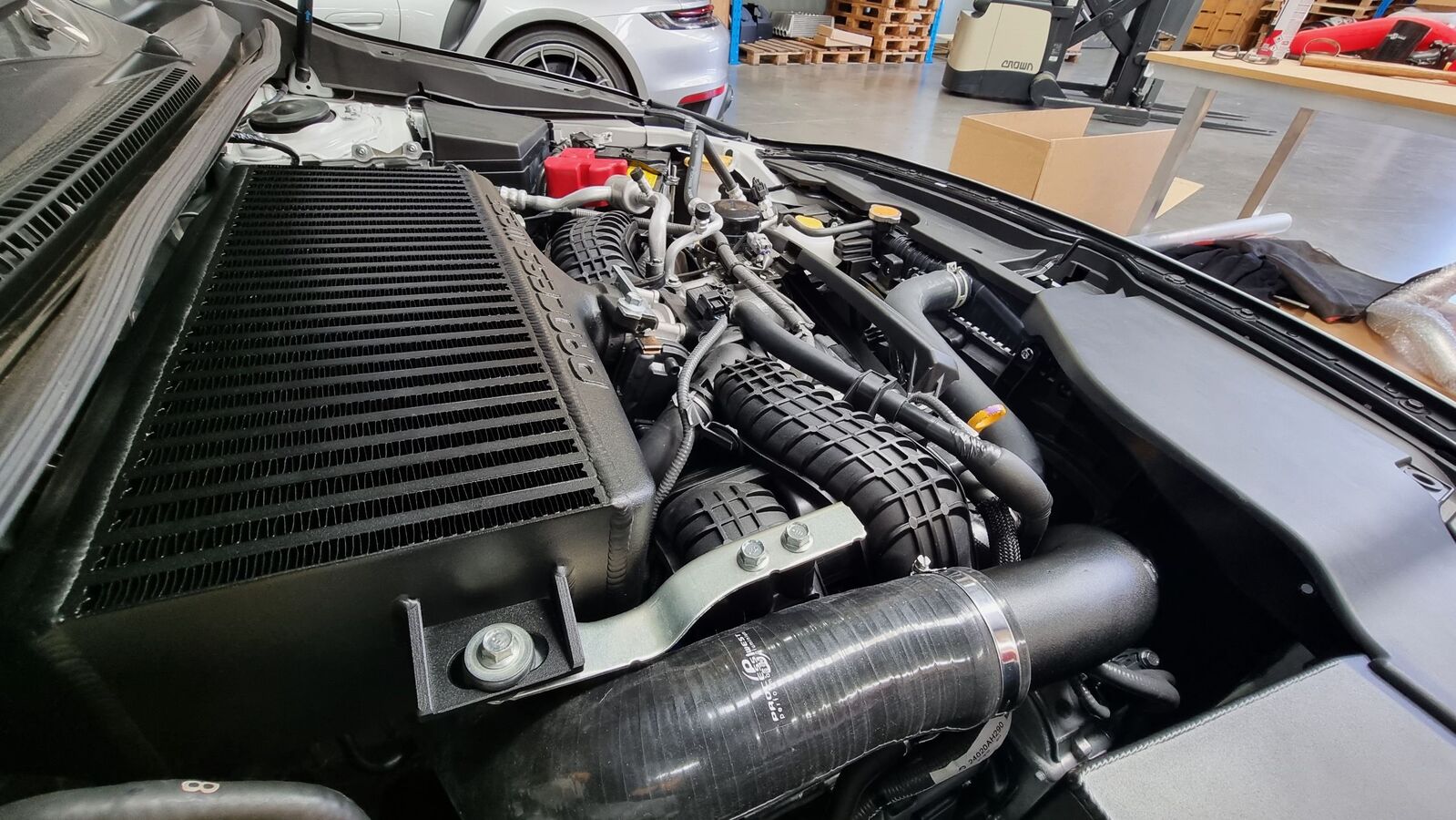 2022+ WRX top mounted intercooler kit black